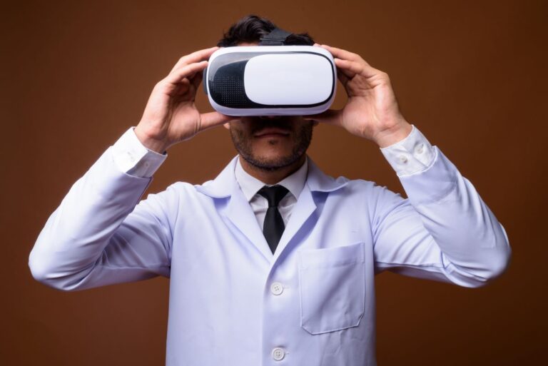 5 Ways VR is Revolutionizing Medical Training and Patient Care: A Digital Health Revolution ...